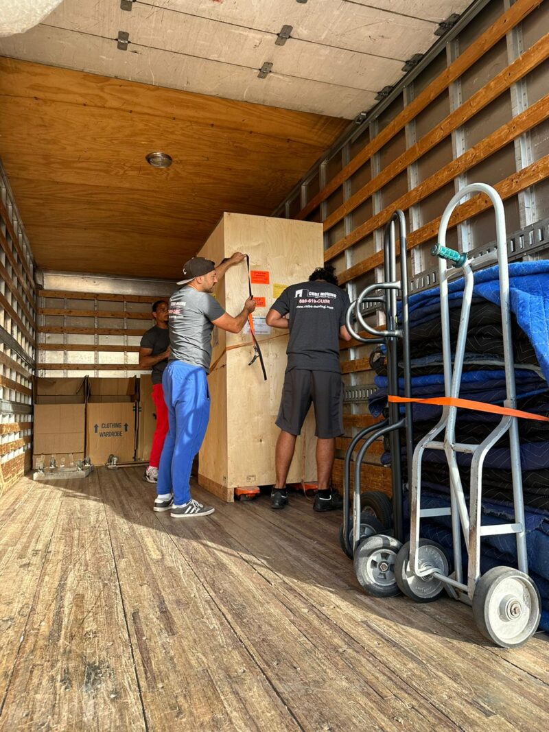 Movers Lakeside - Cube Moving And Storage